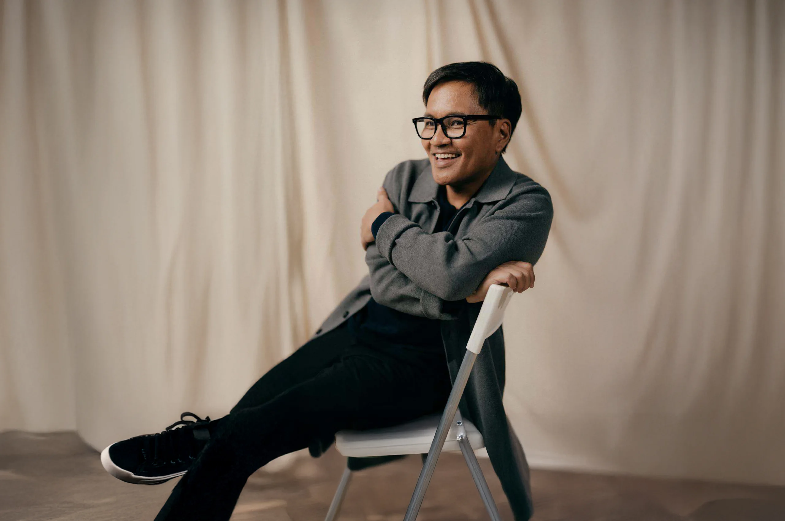Ebe Dancel Marks 25 Years With Manila String Machine Concert